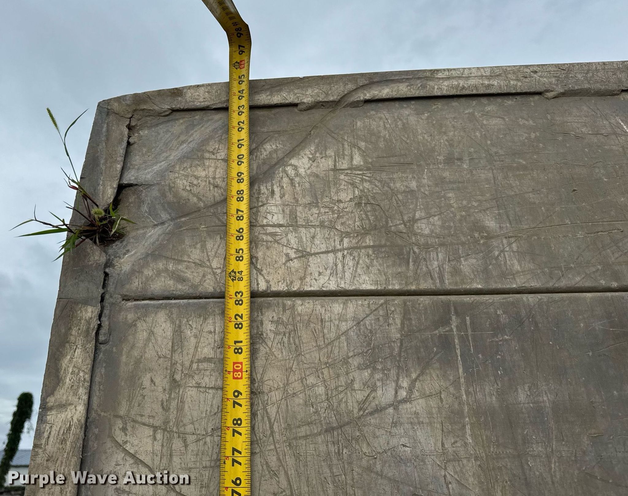 Speed shore shoring box in Hannibal, MO | Item DJ9596 sold | Purple Wave