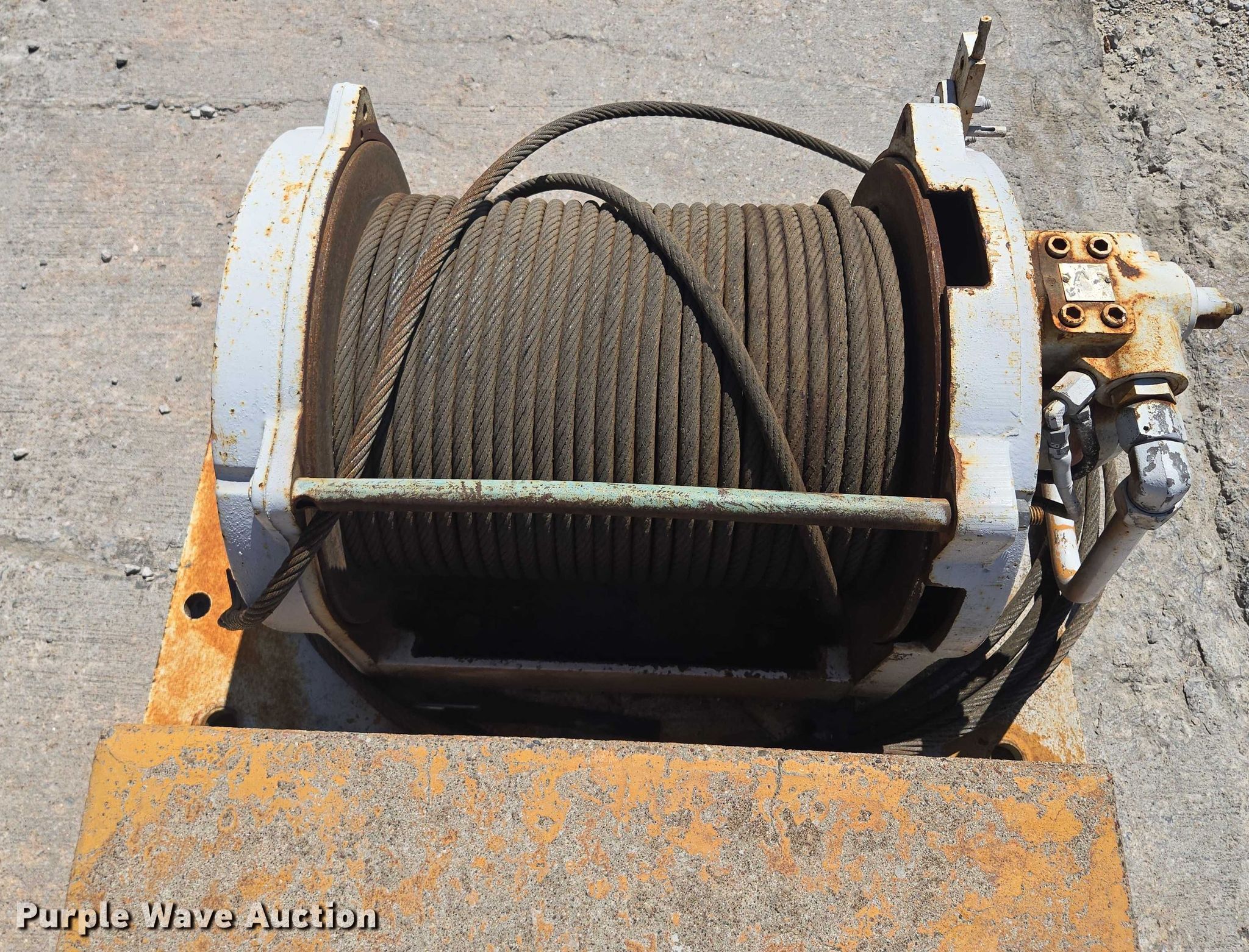 Braden winch in Liberty, MO | Item EF1699 sold | Purple Wave