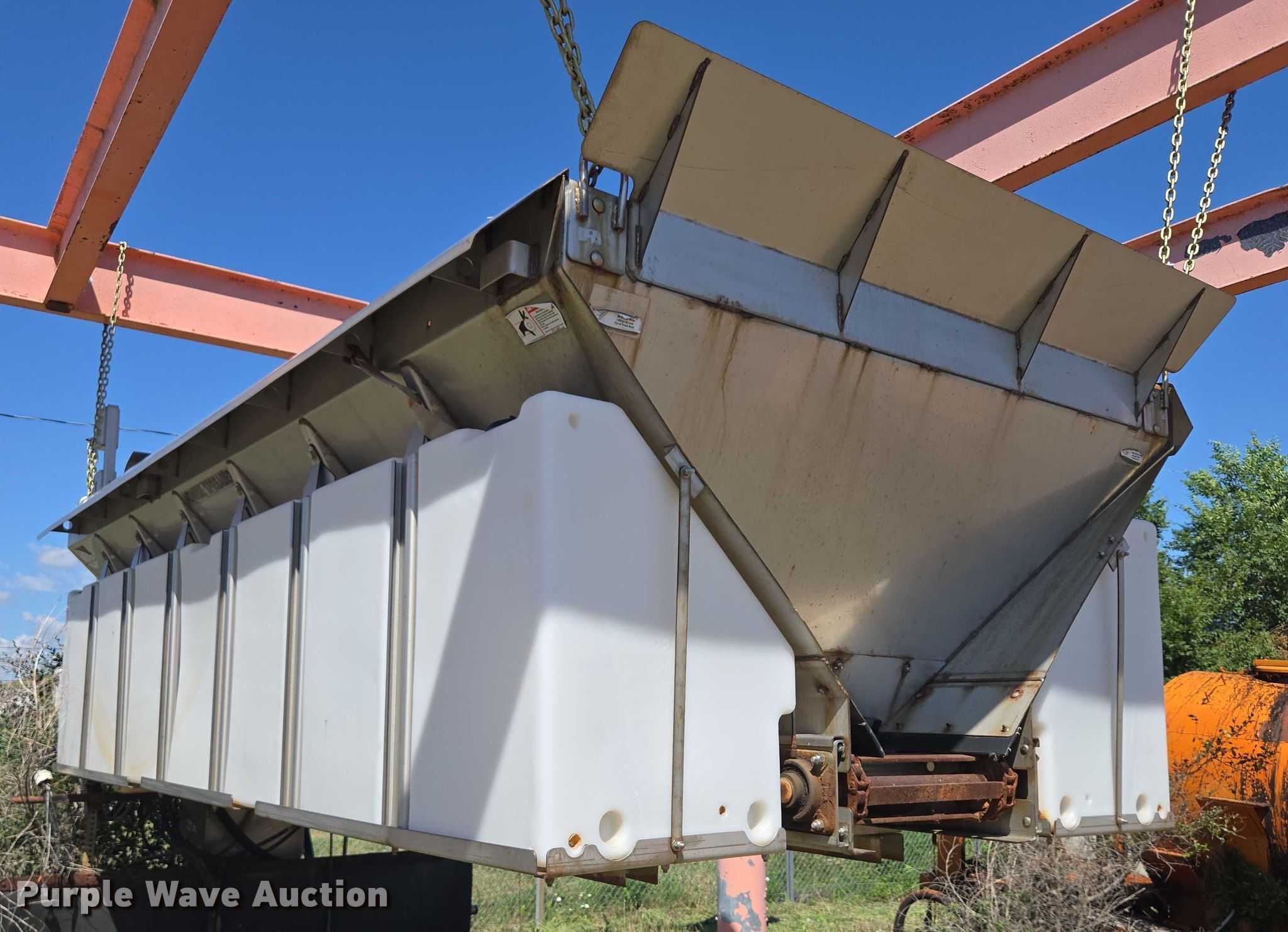 2016 Monroe Sander Combo Unit MCV-168-82-50 spreader in Philip, SD ...