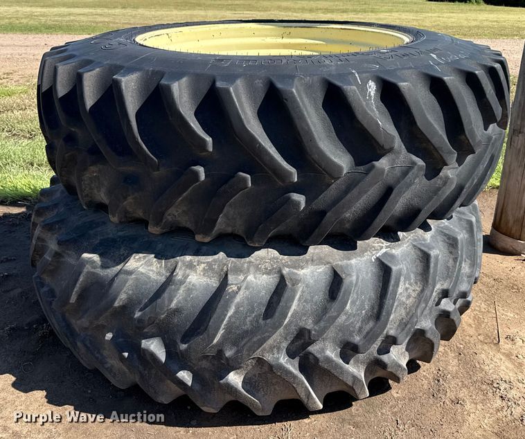 (2) 520/85R42 tires and wheels in Sublette, KS | Item DZ8798 sold ...