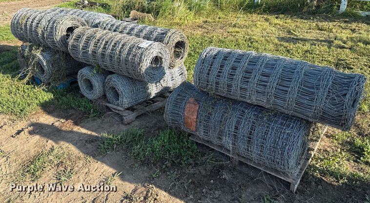 (12) rolls of wire fencing in Baldwin City, KS | Item ED4381 sold ...