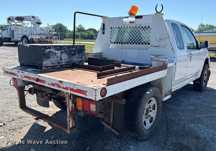 2011 Chevrolet Colorado Ext. Cab flatbed pickup truck in Collinsville ...