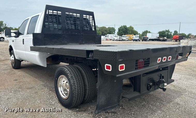2003 Ford F350 Super Duty Crew Cab flatbed pickup truck in Collinsville ...