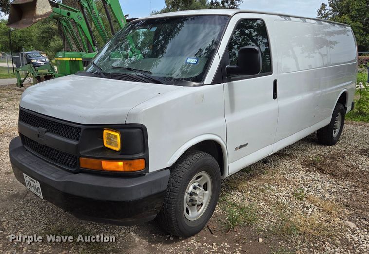 2006 Chevrolet Express 2500 van in Houston, TX | Item EQ4070 sold ...