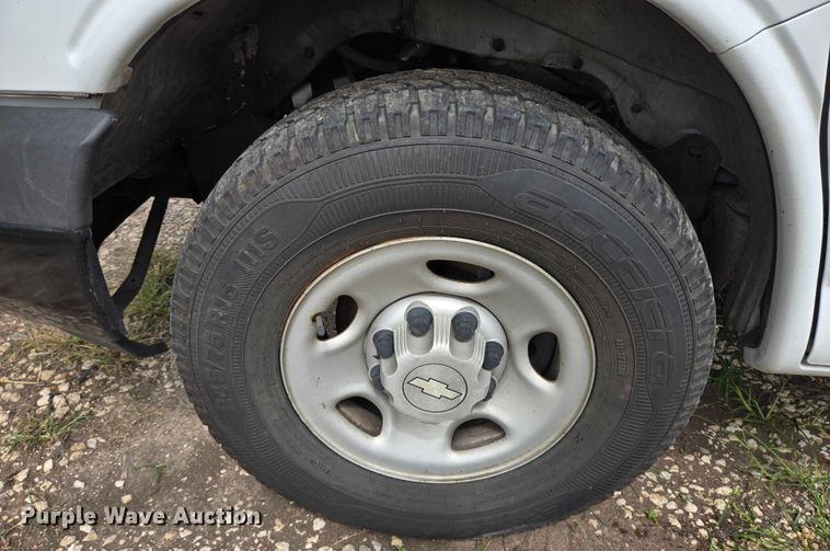2006 Chevrolet Express 2500 van in Houston, TX | Item EQ4070 sold ...