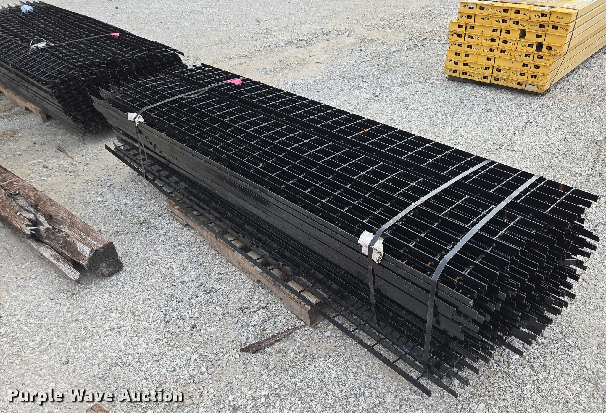 Bar grates in Kansas City, MO | Item EF1870 sold | Purple Wave