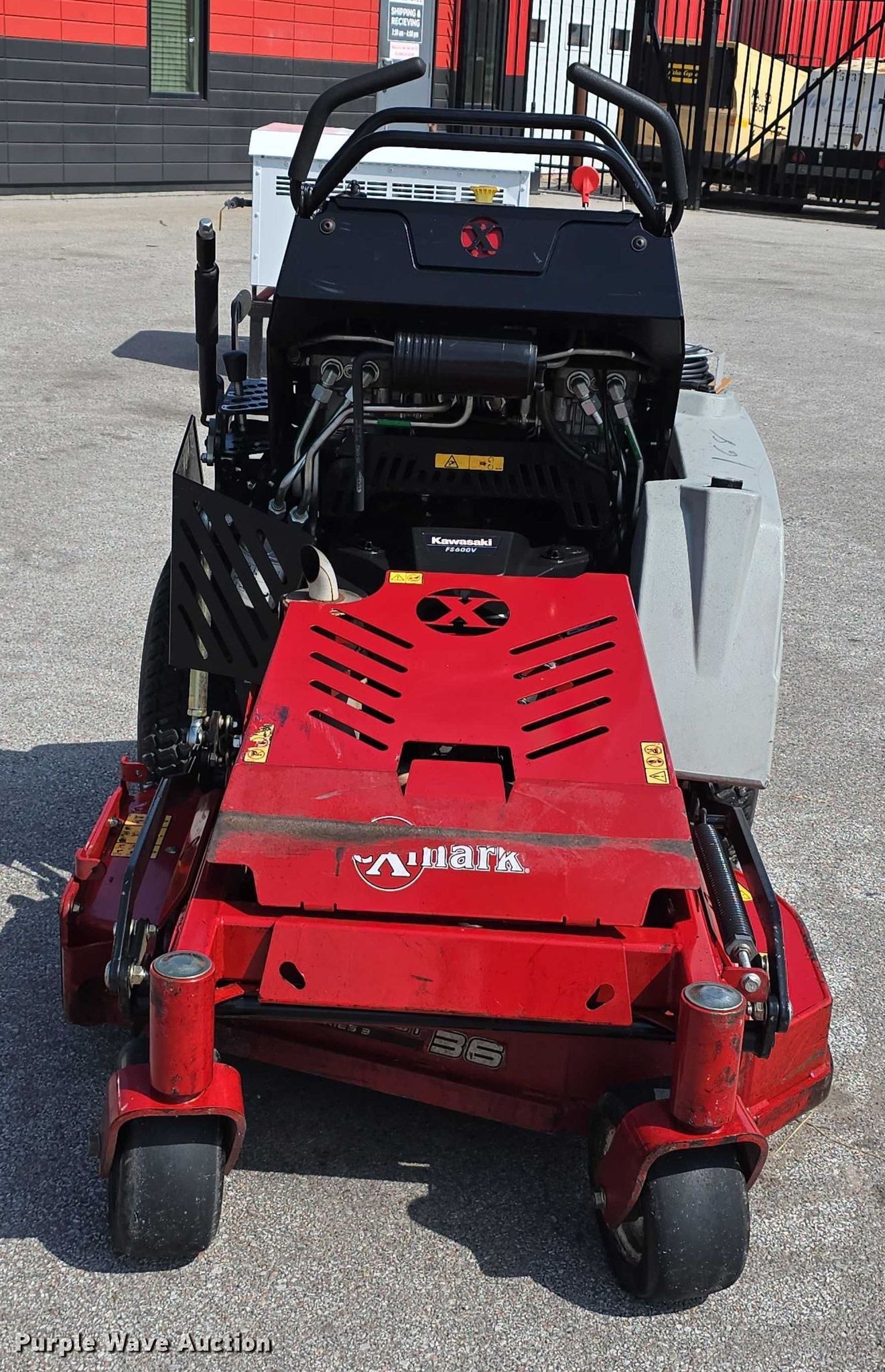 Exmark Staris E-Series lawn mower in Waterloo, NE | Item EO1596 for ...