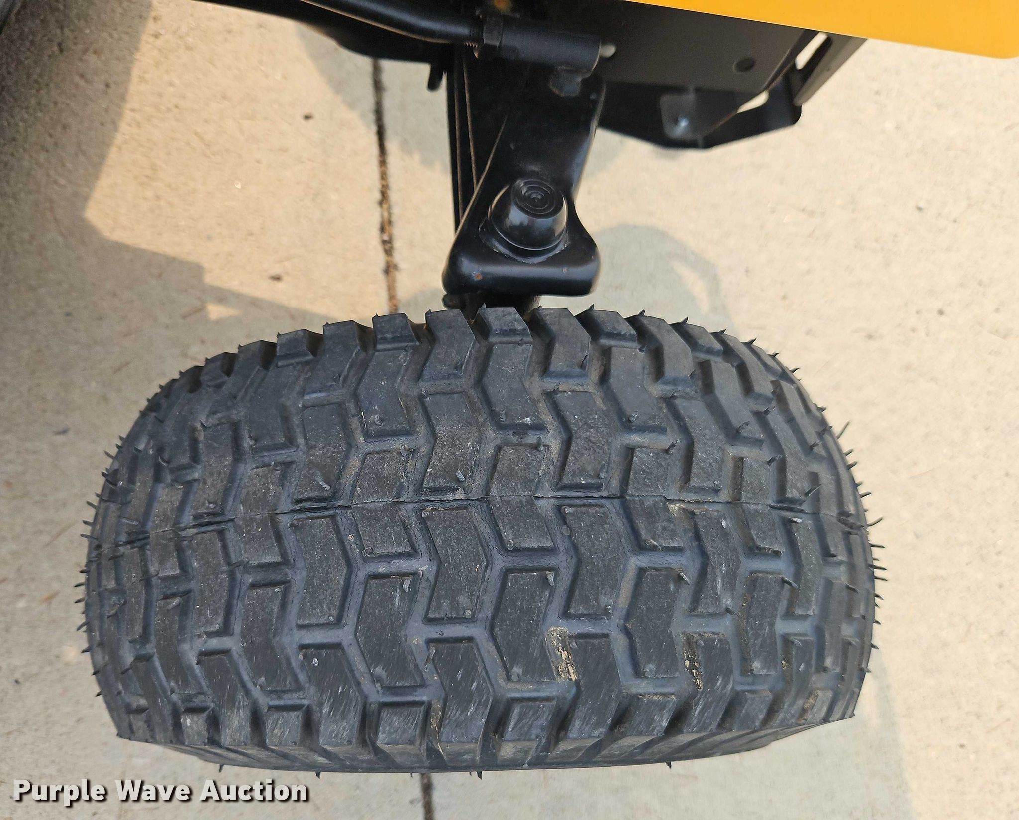 2025 Cub Cadet LT46 lawn mower in Olathe, KS | Item EO4592 sold ...
