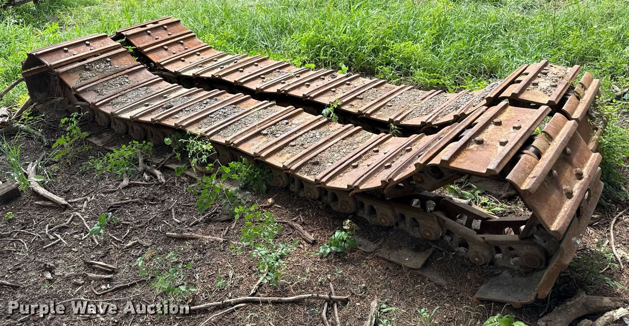 22" W tracks in Fulton, KS | Item ED4355 sold | Purple Wave