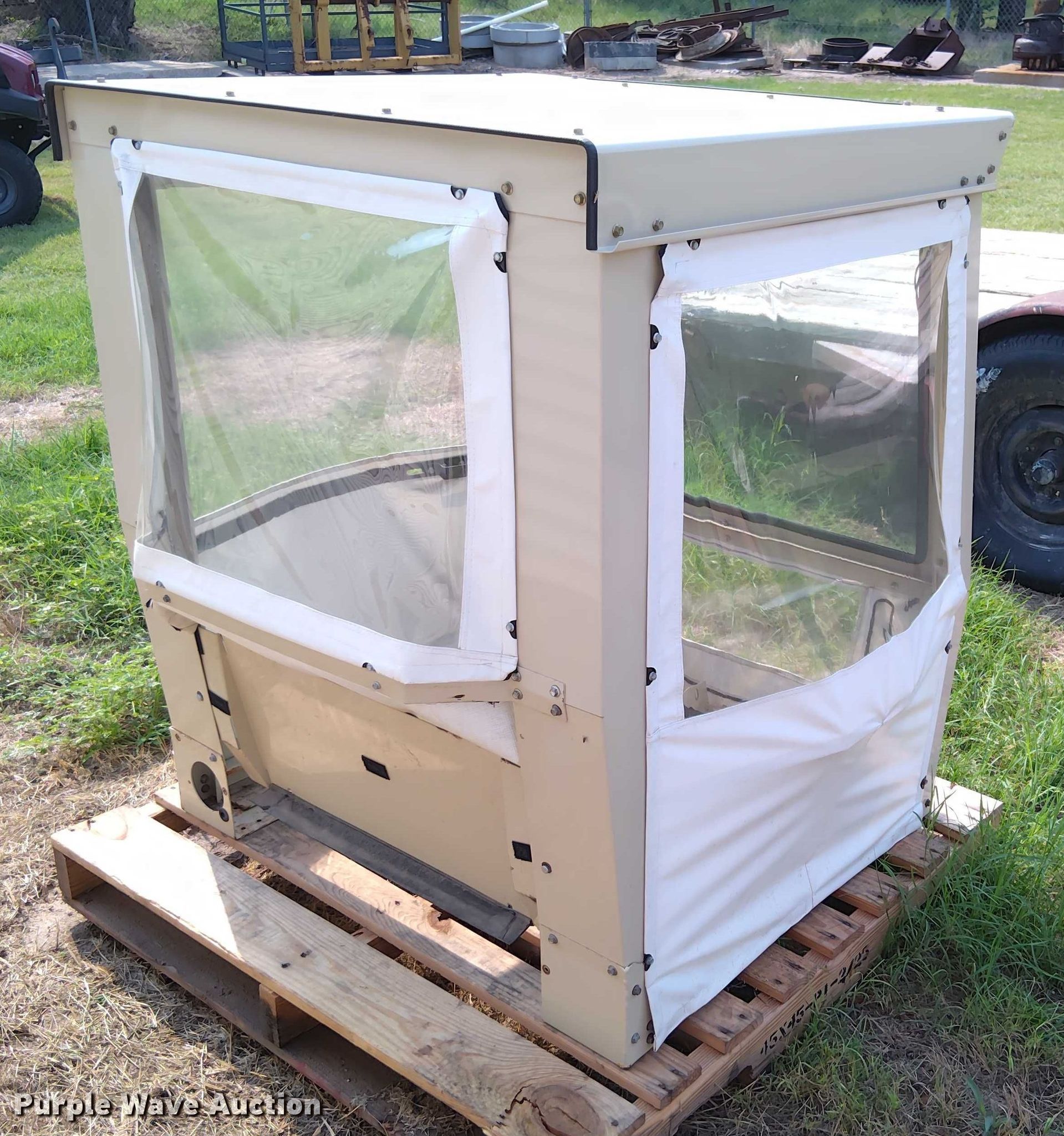 Grasshopper cab in South Hutchinson, KS | Item EM8056 for sale | Purple ...