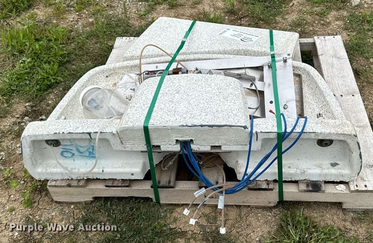 Sink in Centerville, IA | Item DV2700 for sale | Purple Wave