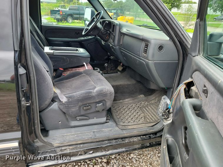 2001 Chevrolet Silverado 2500HD Ext. Cab pickup truck in Des Moines, IA ...