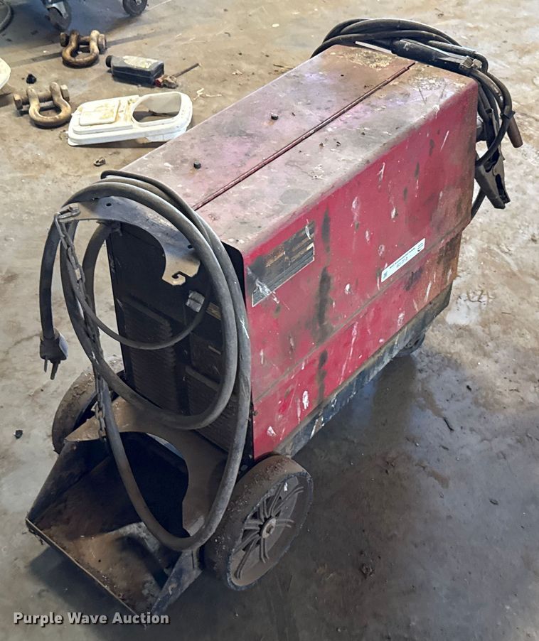 Lincoln Electric Wire-Matic 255 welder in Okemah, OK | Item EU2128 sold ...