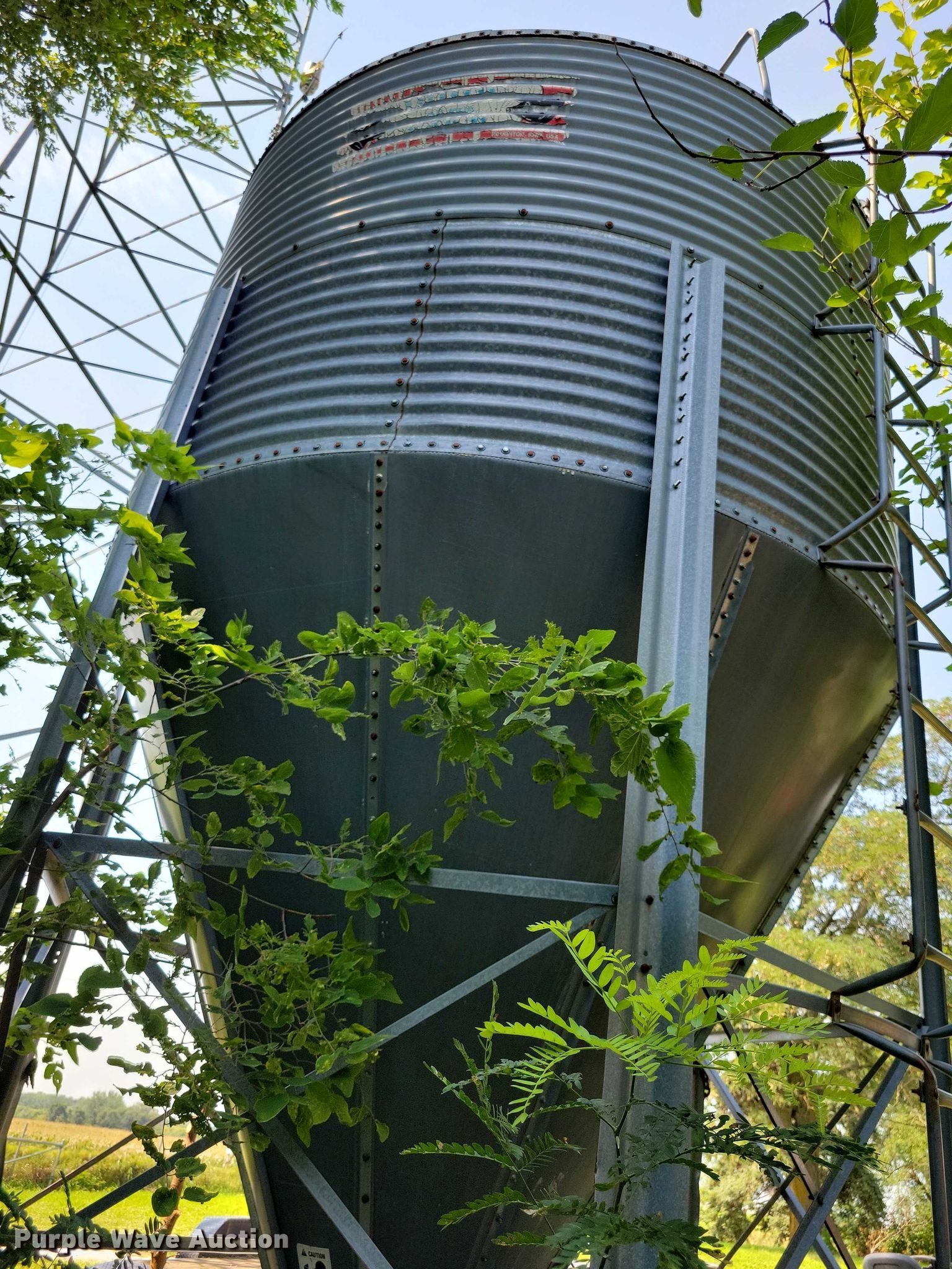 Grain silo in Perry, IA | Item DX7240 for sale | Purple Wave