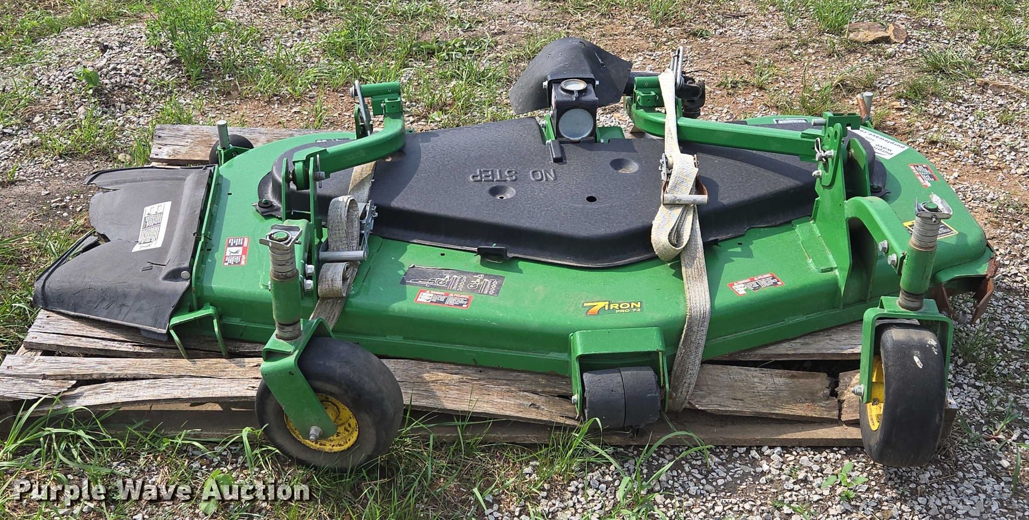 John Deere 7 Iron Pro 72 mower deck in Linwood, KS | Item EF1969 for sale | Purple Wave