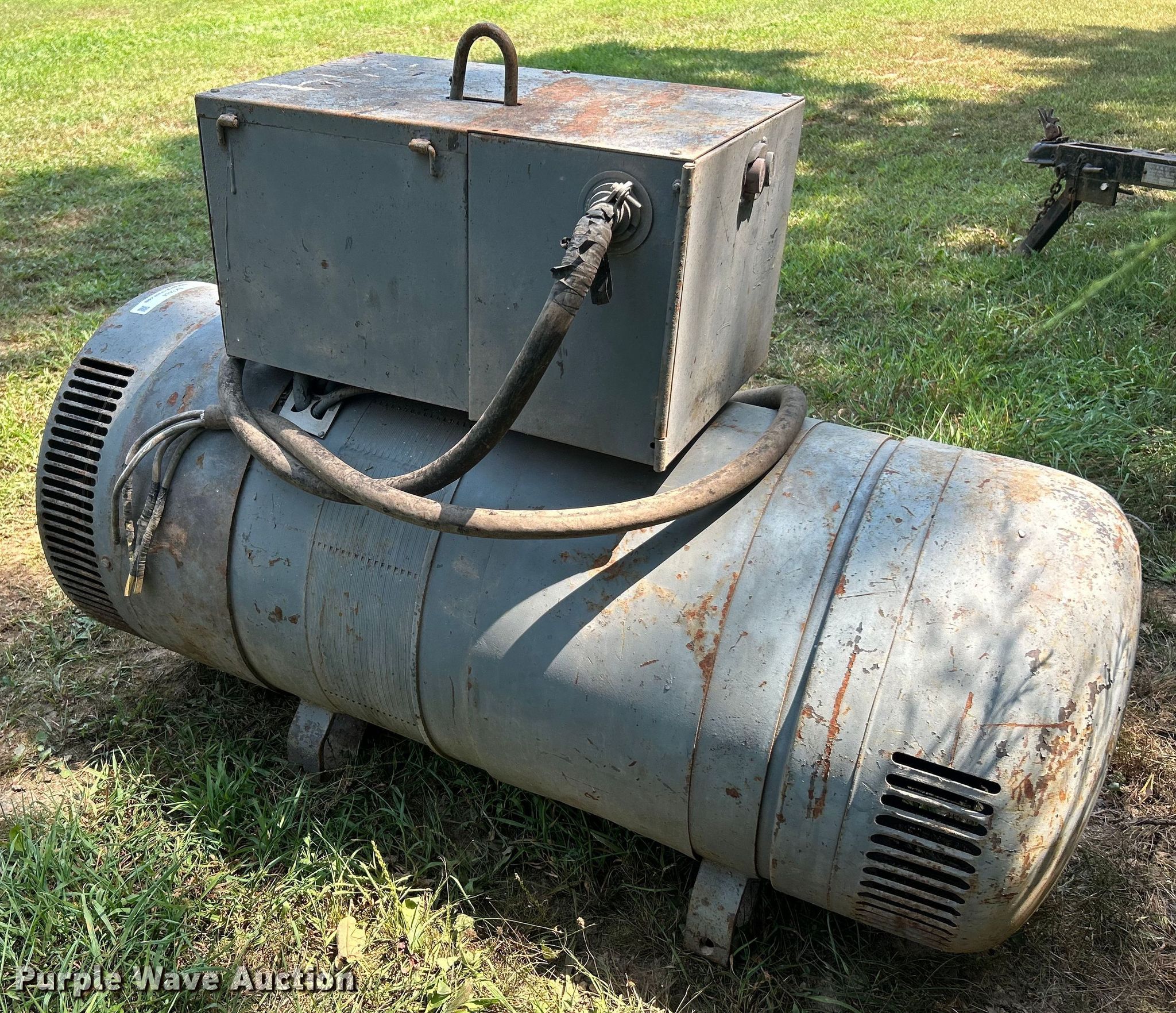 Lincoln SAE 300 welder in De Soto, MO | Item EK8484 sold | Purple Wave