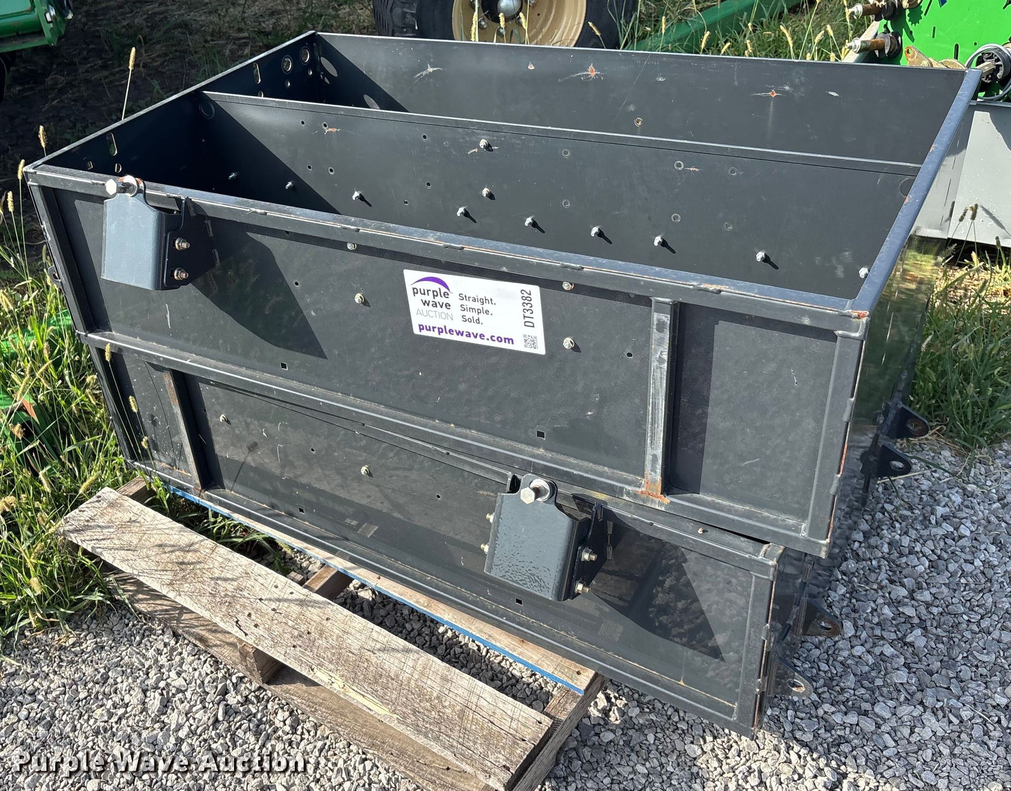 (2) baling twine boxes in Assaria, KS | Item DT3382 sold | Purple Wave