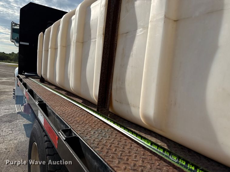 2007 Peterbilt 335 flatbed truck in San Antonio, TX | Item ED5851 sold ...