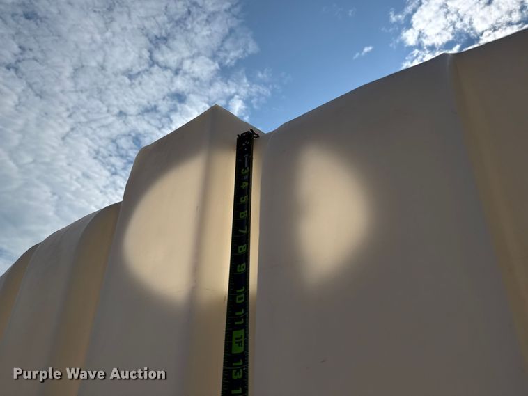 2007 Peterbilt 335 flatbed truck in San Antonio, TX | Item ED5851 sold ...