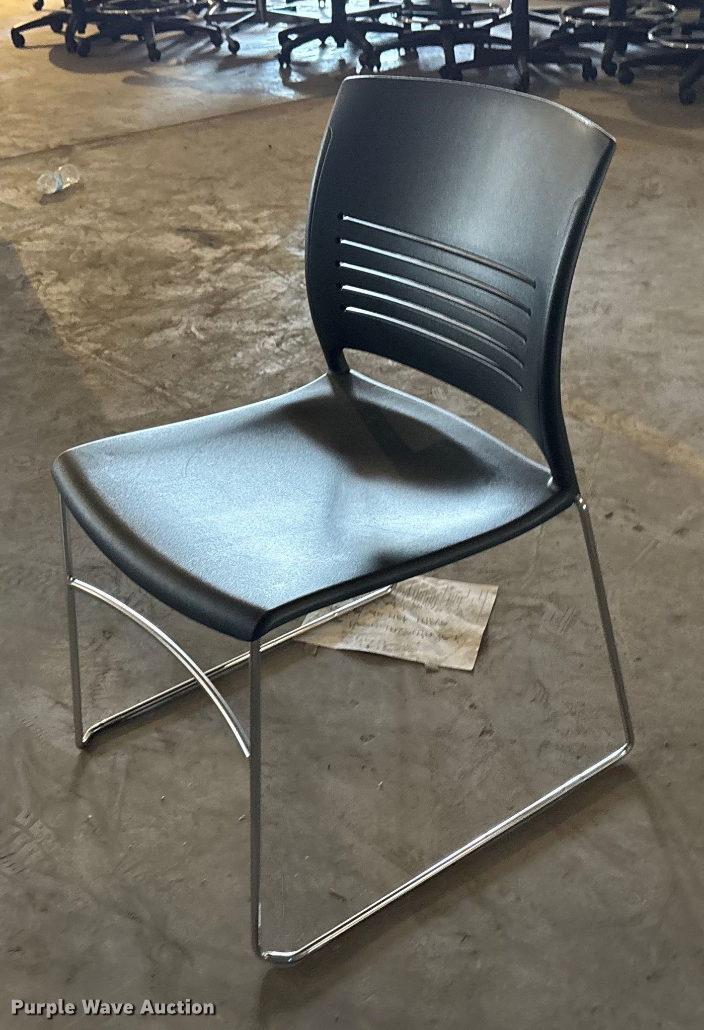 Approximately 100 chairs in Wichita, KS | Item EN8487 sold | Purple Wave