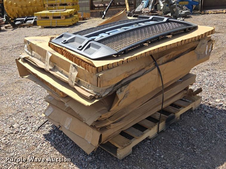 (8) grilles in Phoenix, AZ | Item EU2505 for sale | Purple Wave