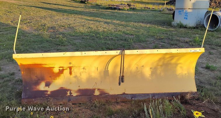 Meyer DAG-8.5 snow plow in Calhan, CO | Item IP9641 for sale | Purple Wave