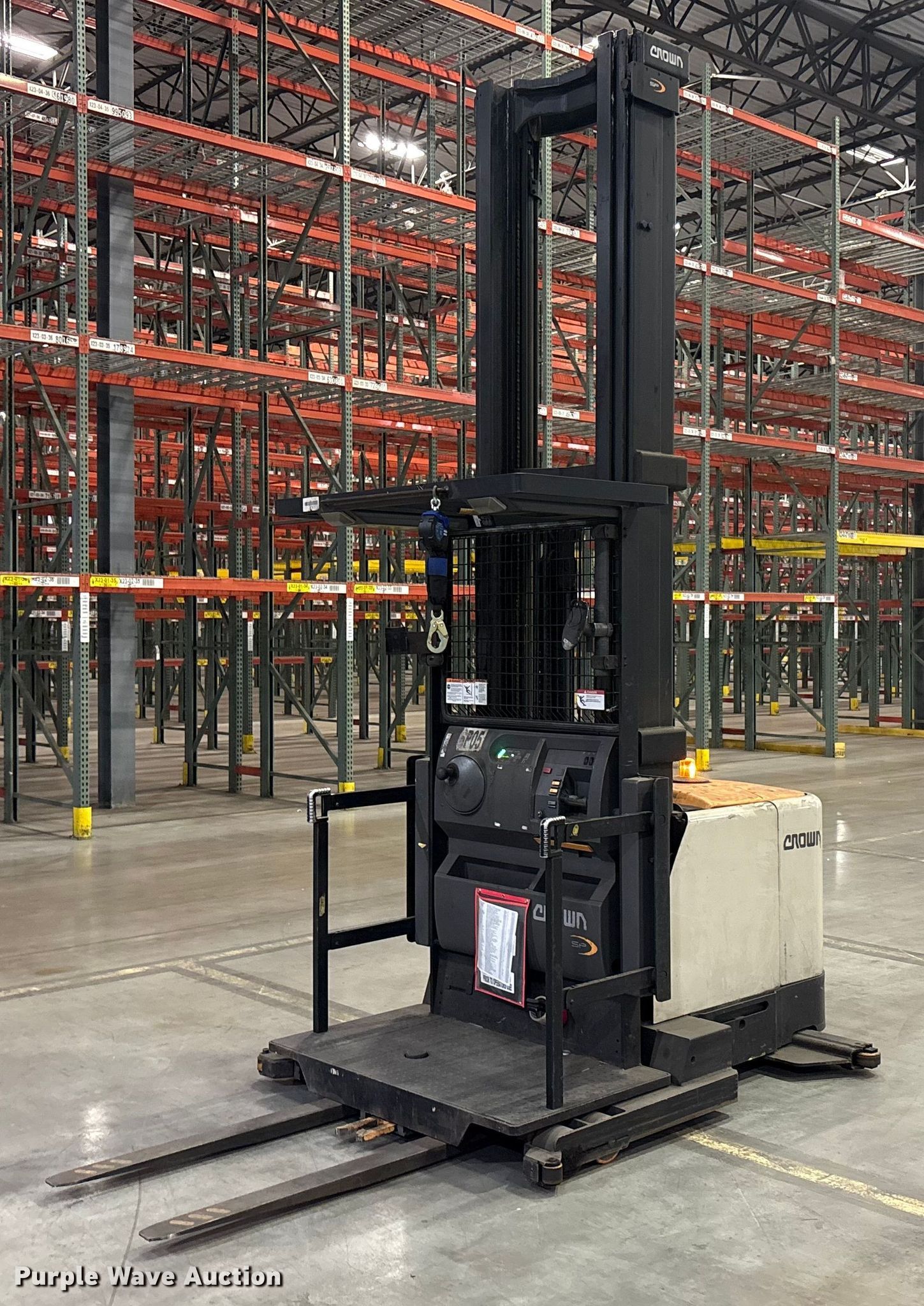 2017 Crown SP4050-30 order picker in McGregor, TX | Item EU4515 for ...