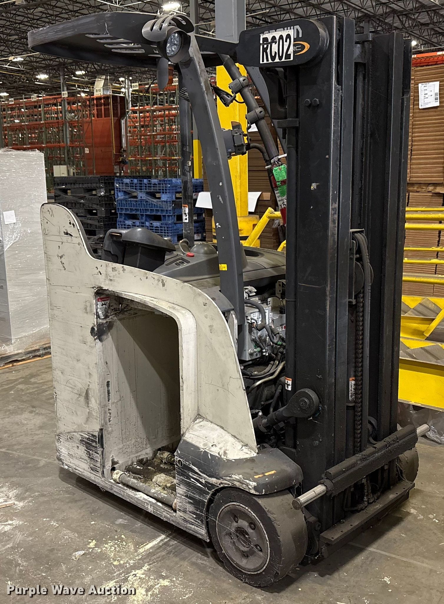 2018 Crown RC5545-45 forklift in McGregor, TX | Item EU4547 for sale ...