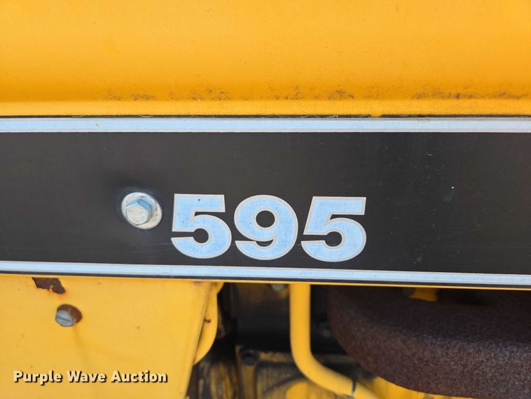 1991 Case International 595 tractor in Sioux Falls, SD | Item DX7271 ...