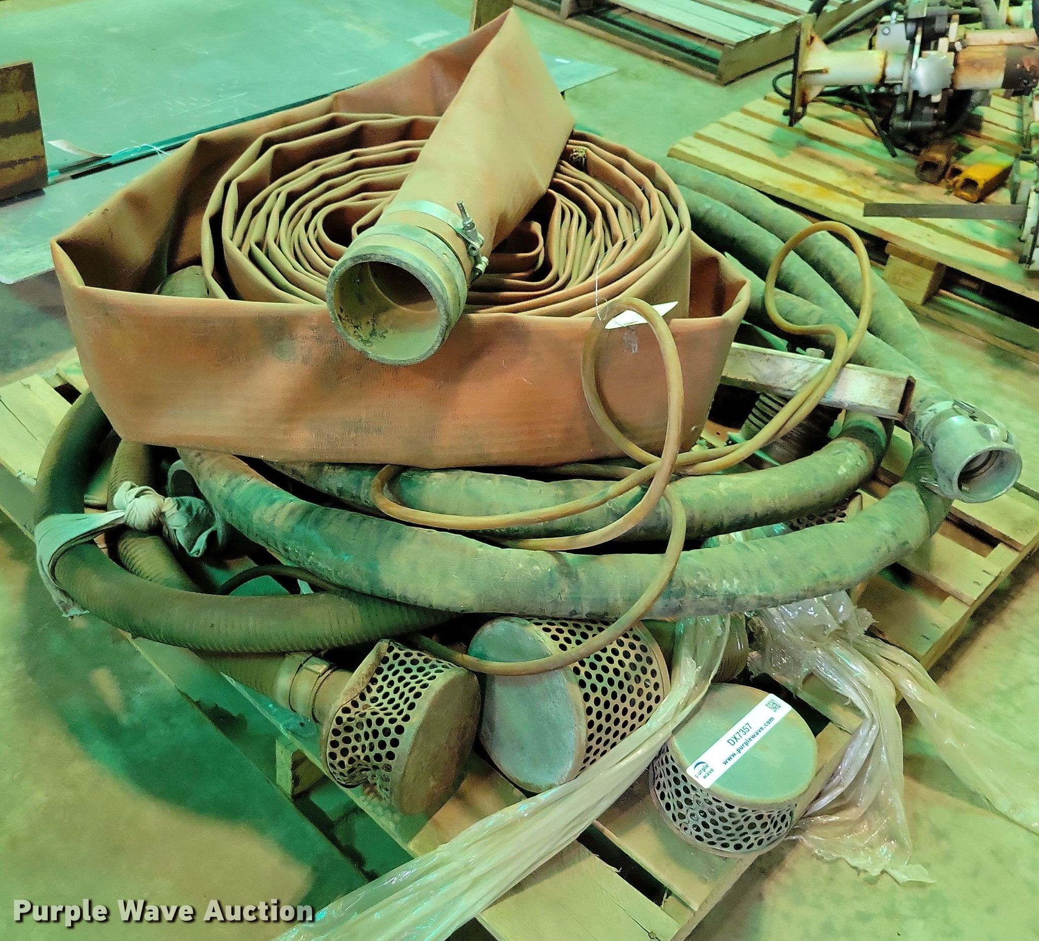 (5) discharge hoses in Sioux Falls, SD | Item DX7357 sold | Purple Wave