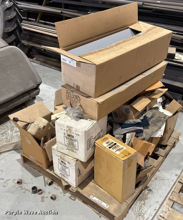 Automotive parts in Topeka, KS | Item EV1794 sold | Purple Wave