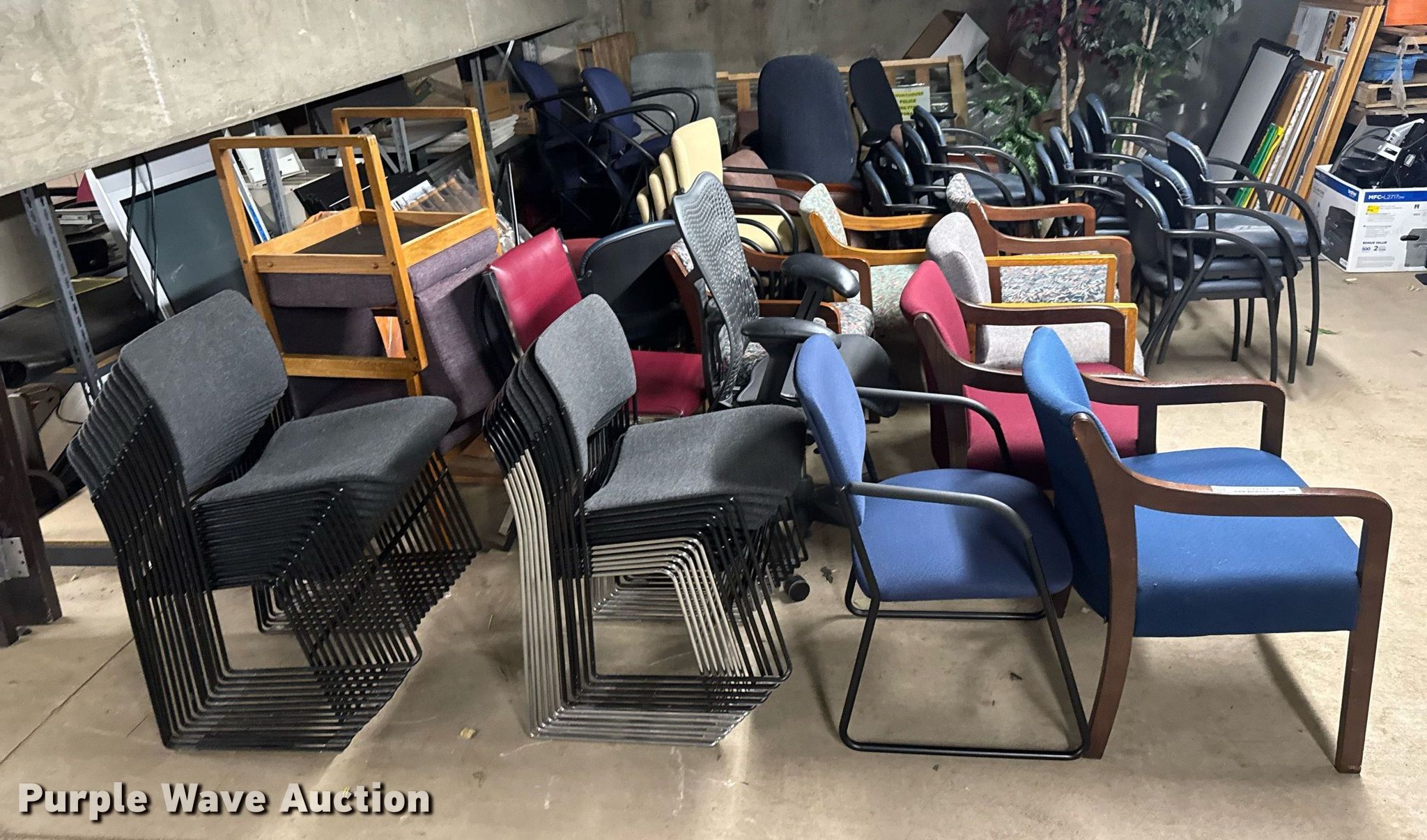 Approximately 65 chairs in Wichita, KS | Item DY0178 for sale | Purple Wave