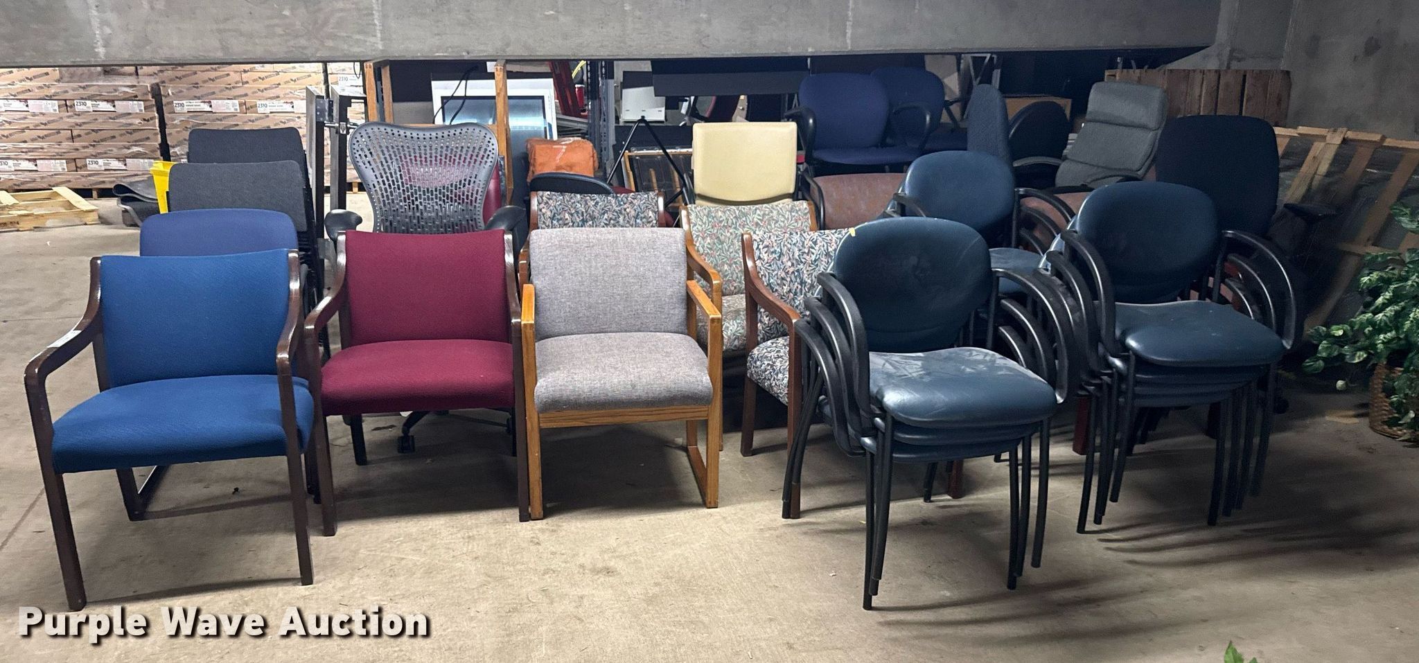 Approximately 65 chairs in Wichita, KS | Item DY0178 sold | Purple Wave