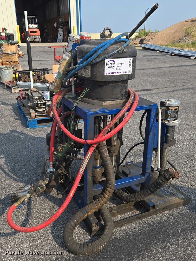Graco XP70 epoxy sprayer in Wichita, KS | Item DU6855 for sale | Purple ...