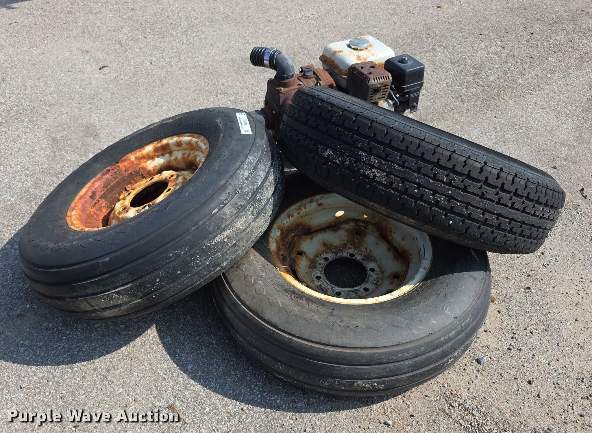(3) tires and wheels in Topeka, KS | Item DZ6178 sold | Purple Wave
