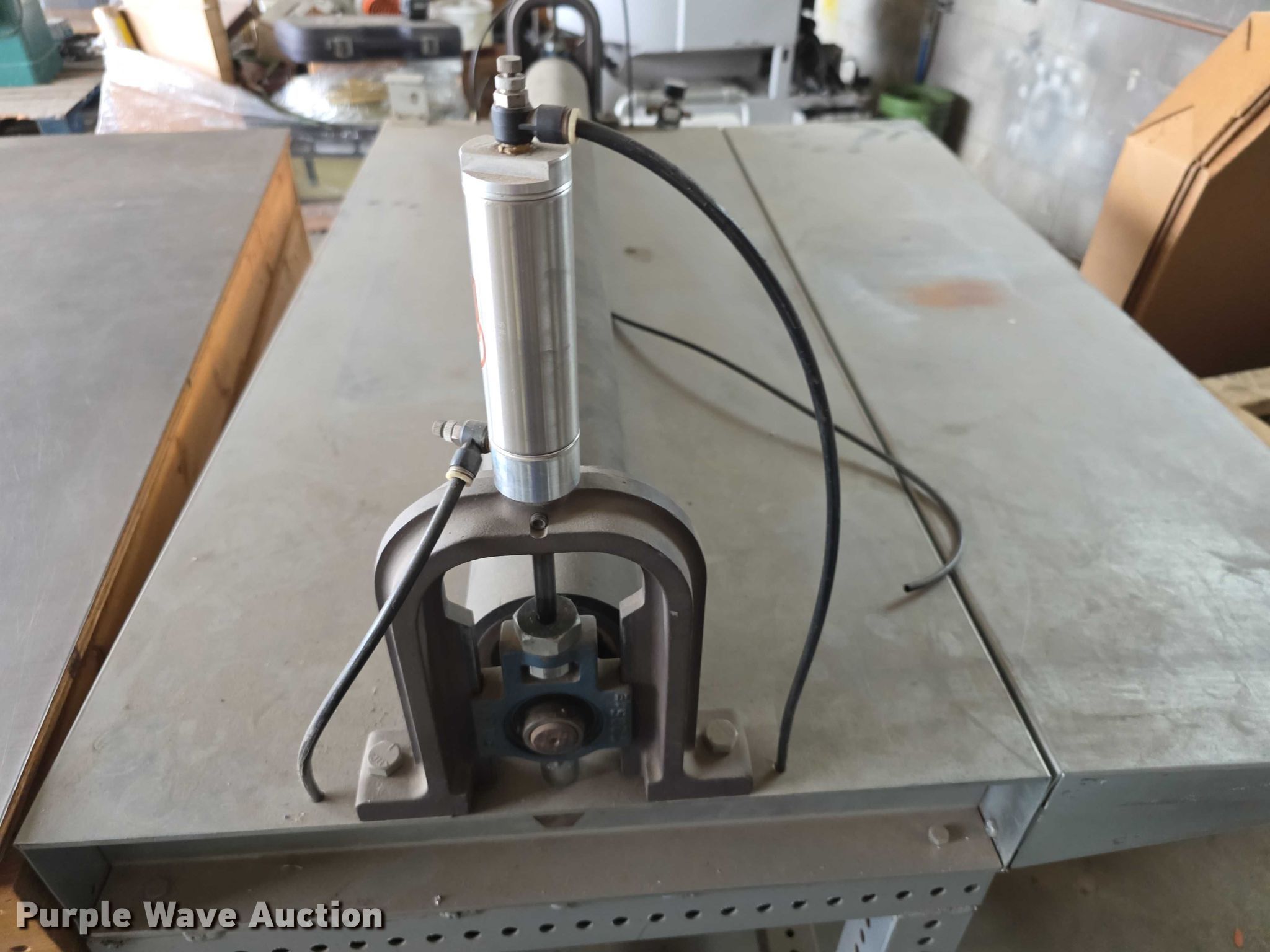 Sign making equipment in Topeka, KS | Item DZ6228 sold | Purple Wave