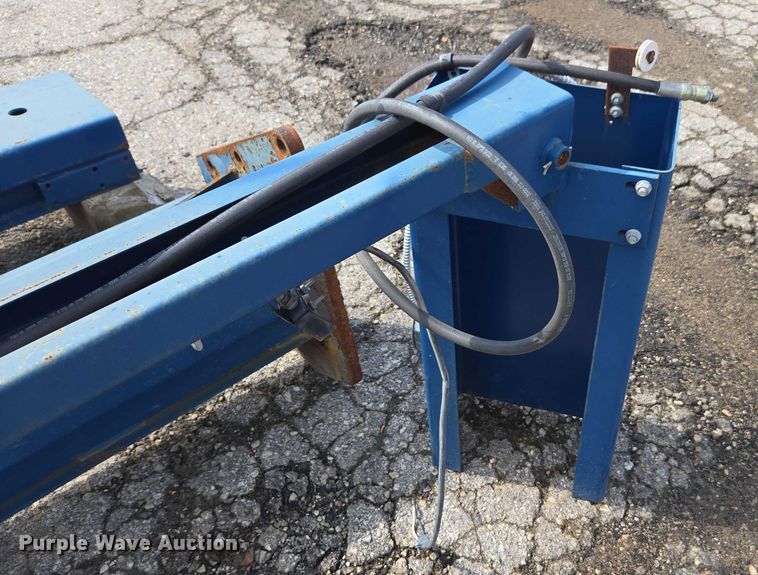 Rotary SPOA98 two post automotive lift in Topeka, KS | Item DE2219 for ...