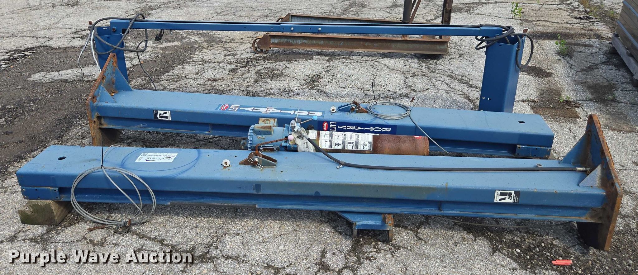 Rotary SPOA98 two post automotive lift in Topeka, KS | Item DE2219 sold ...