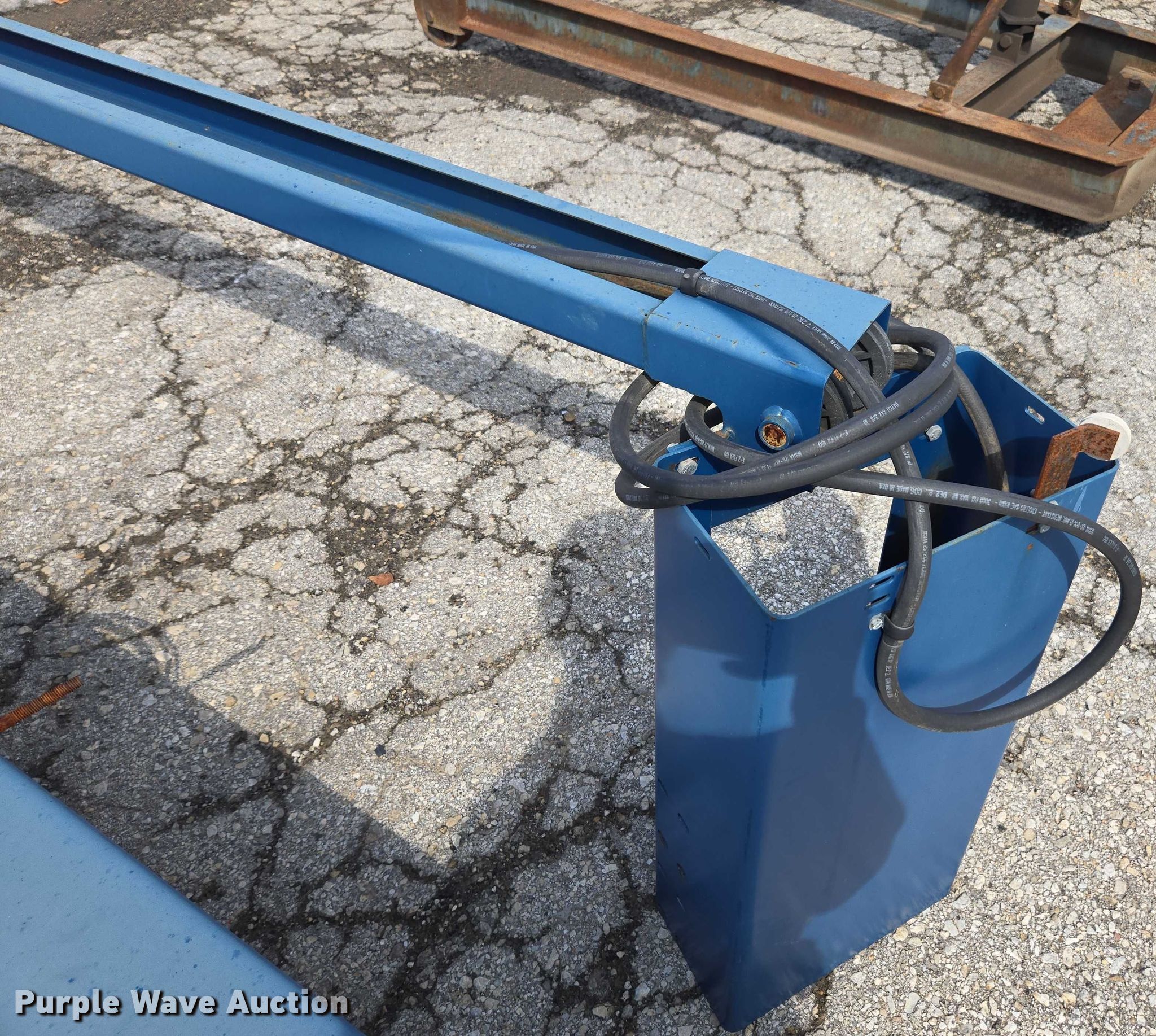 Rotary SPOA98 two post automotive lift in Topeka, KS | Item DE2219 sold ...