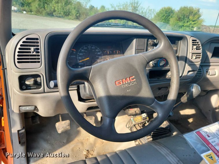 2001 GMC Sierra 3500 chip bed pickup truck in West Des Moines, IA ...