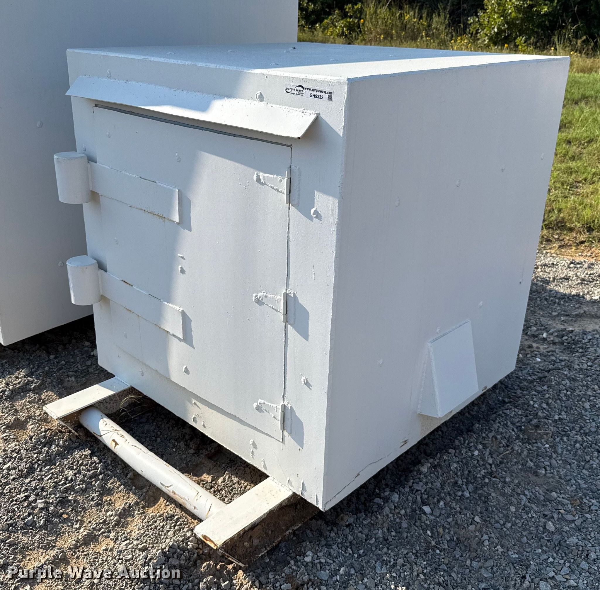 Explosive storage magazine in Seminole, OK | Item GH9332 sold | Purple Wave