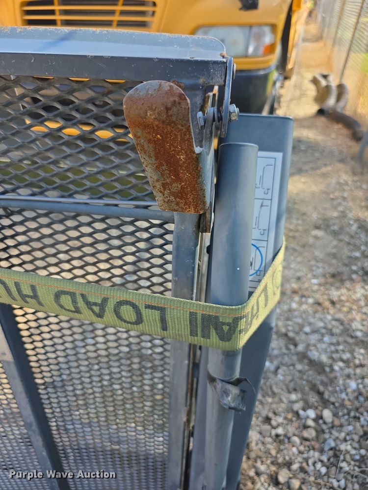 1996 Ricon S1200P00100100 wheelchair lift in Clay Center, KS | Item ...