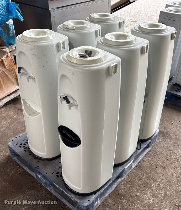 (6) water dispensers in Tulsa, OK | Item EG8696 sold | Purple Wave