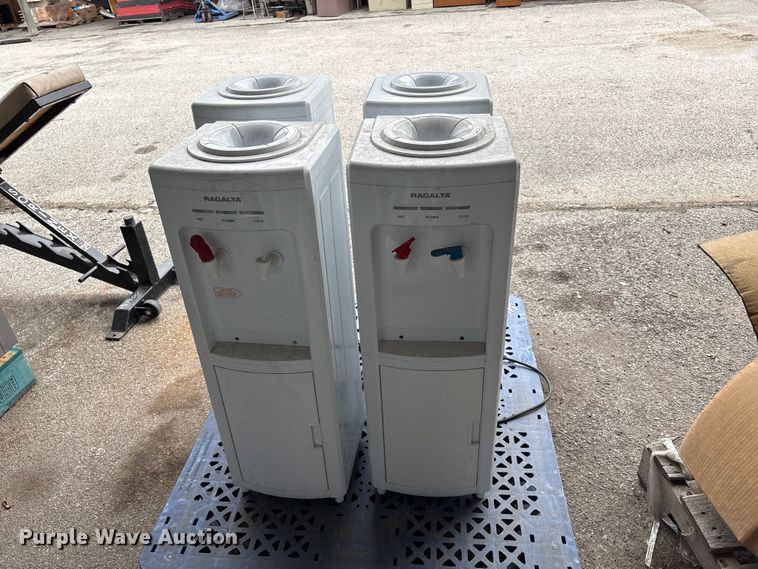 (4) water dispensers in Tulsa, OK | Item EG8703 sold | Purple Wave