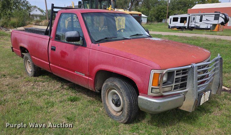 1991 Chevrolet Cheyenne C2500 pickup truck in Beverly, KS | Item FI0537 ...