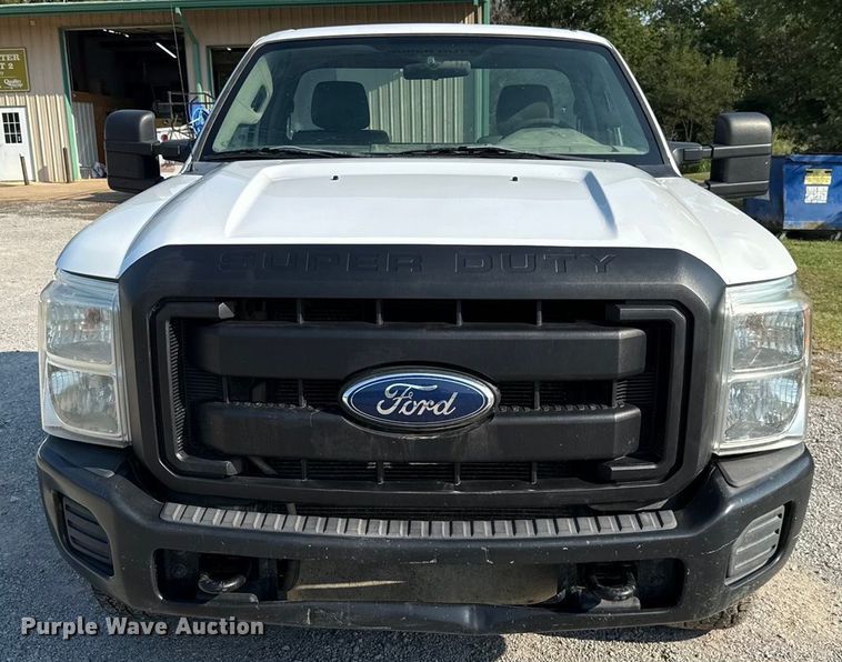 2011 Ford F250 Super Duty pickup truck cab and chassis in Chouteau, OK ...