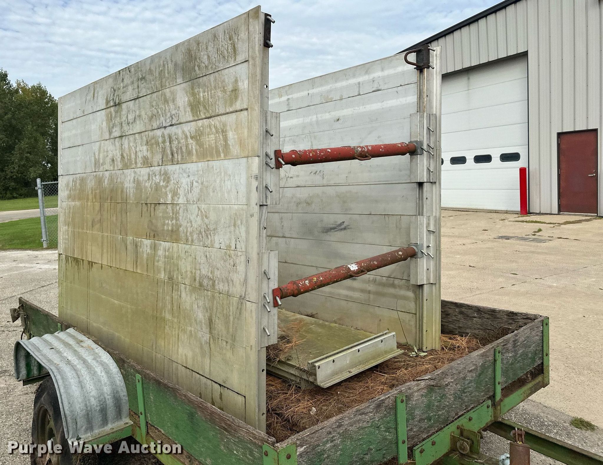 CME Lite Shield trench box in Zumbrota, MN | Item DW4252 for sale ...