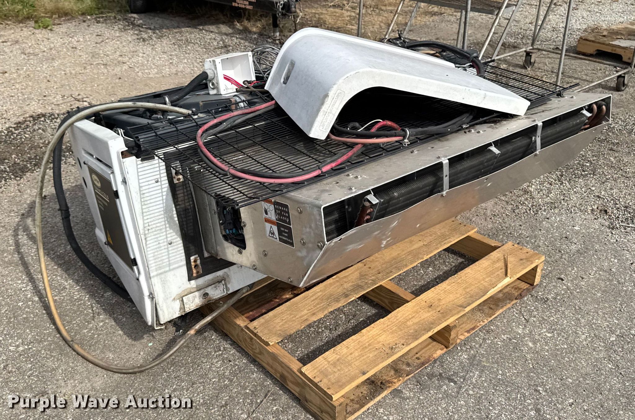 Carrier Supra 644 refrigeration unit in Waterloo, IA | Item EA1916 for ...