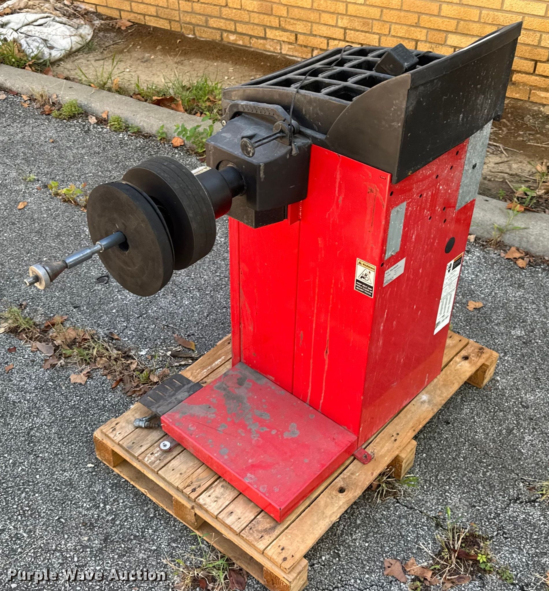 Snap-On EEWB308A motorcycle tire balancer in Kansas City, MO | Item ...
