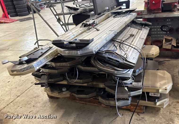 (20) Code 3 light bars in Wichita, KS | Item EM8386 sold | Purple Wave